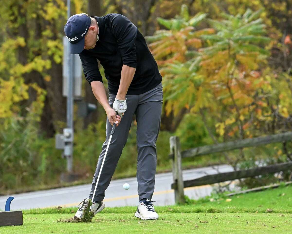 Vince Liguori holds on to earn medalist honors at Section II state boys ...