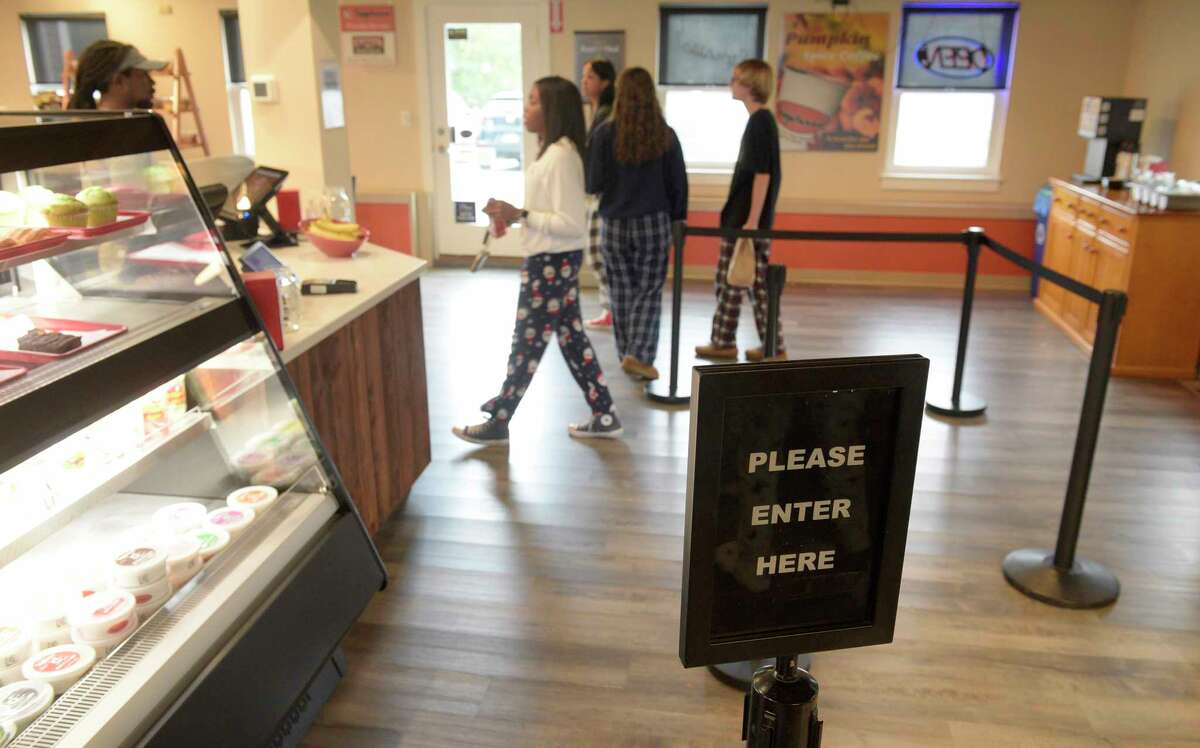 New Milford: Bagelman's 4th location opens Monday