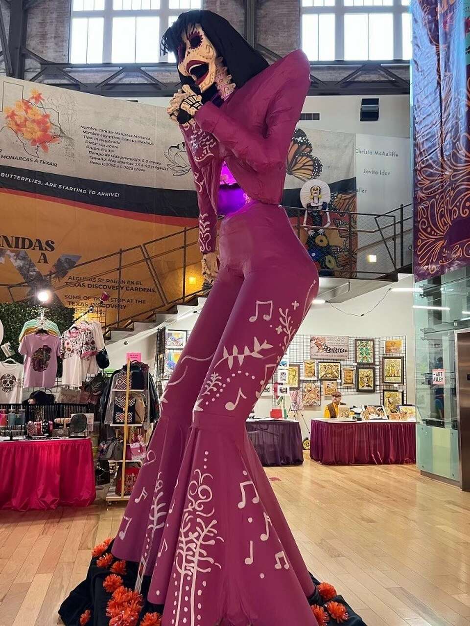 Texas piñata man creates massive Selena work of art for fair