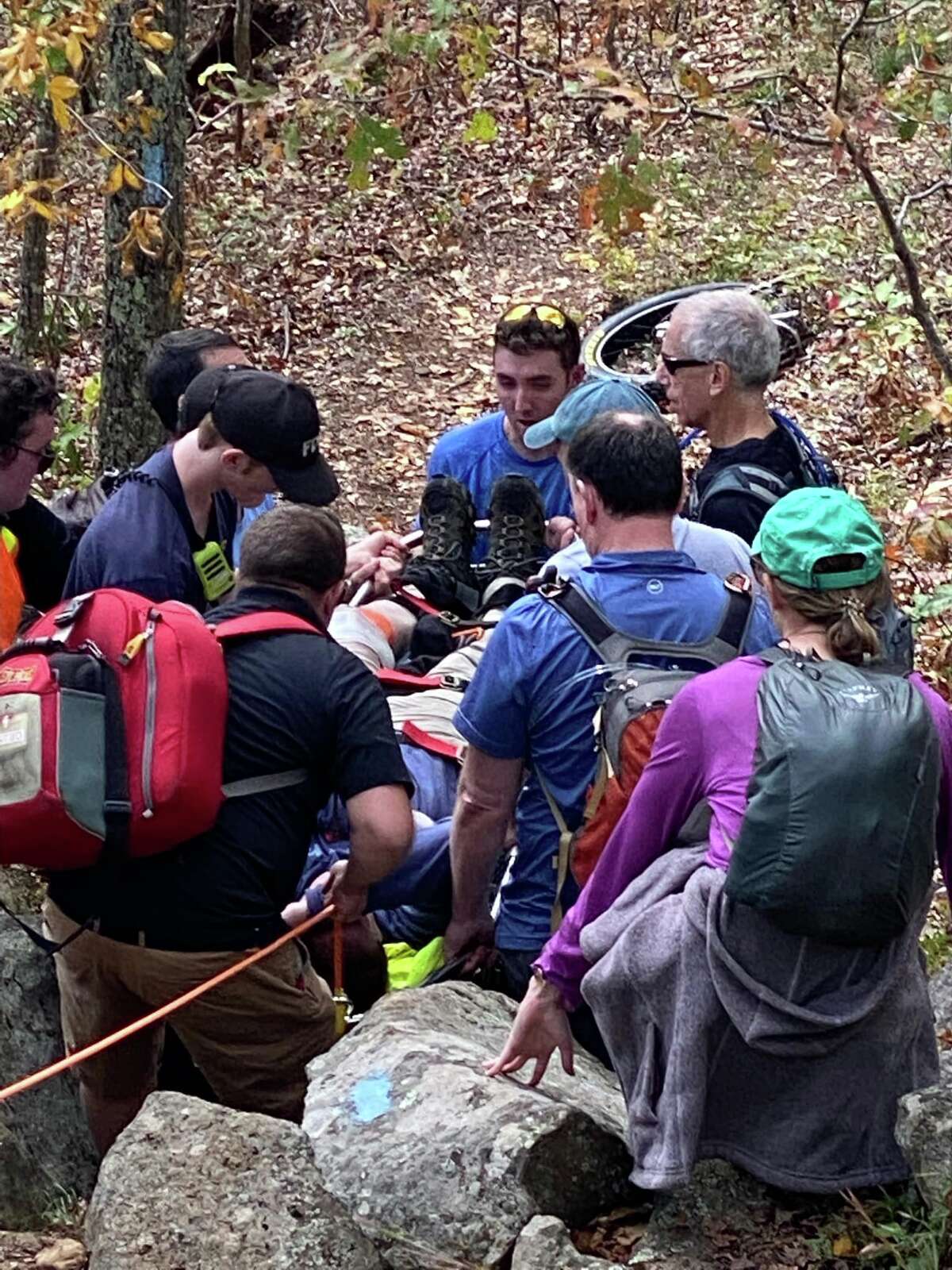 First responders rescue injured hiker on Kent trail