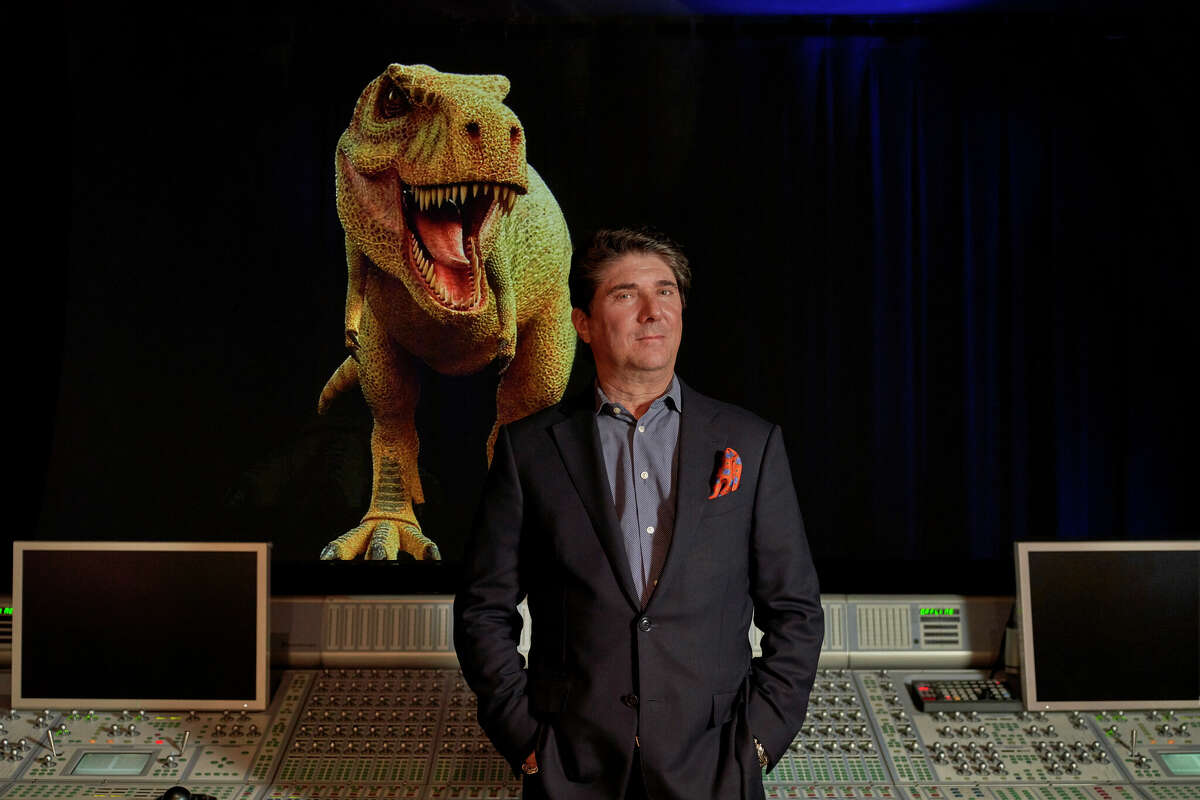 Houston Museum of Natural Sciences to bring 35-foot holographic dinos