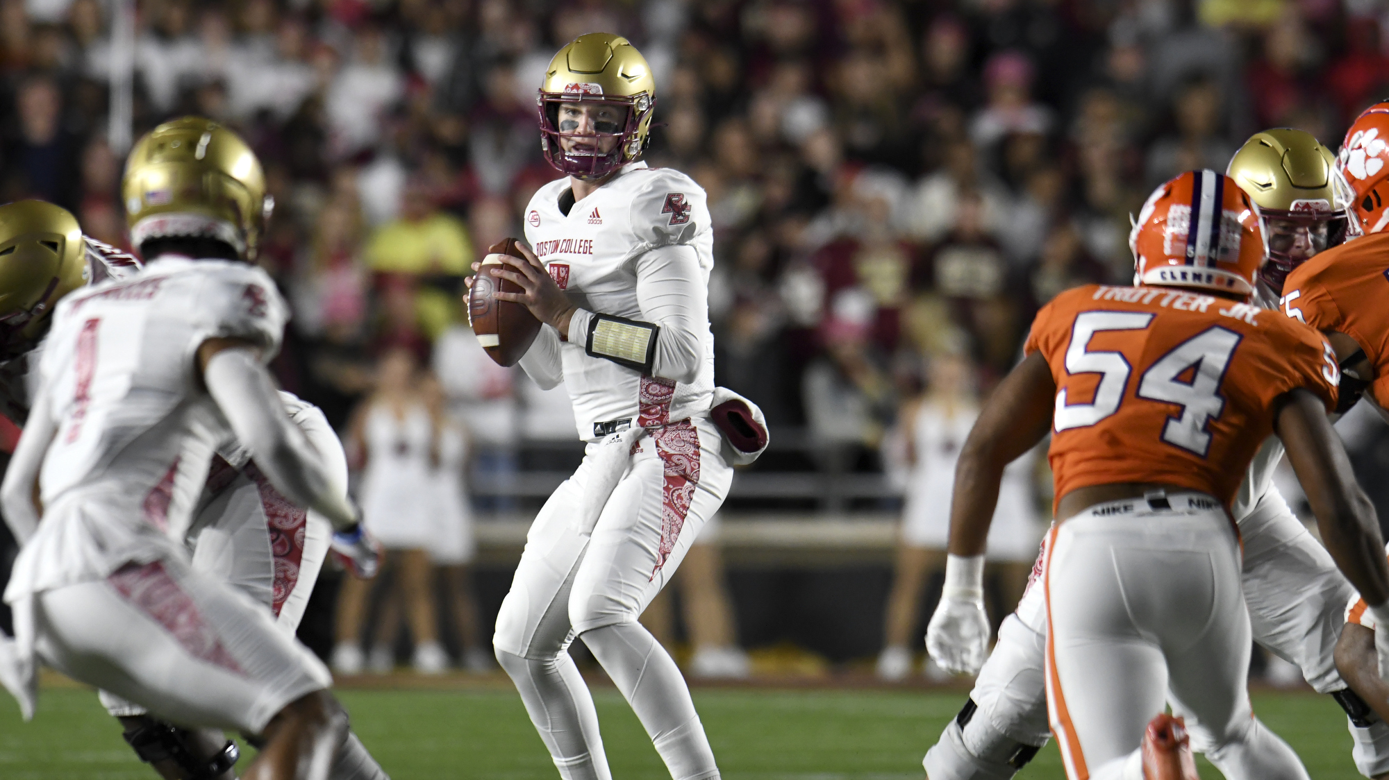 OPINION: Fall means football is everywhere on television