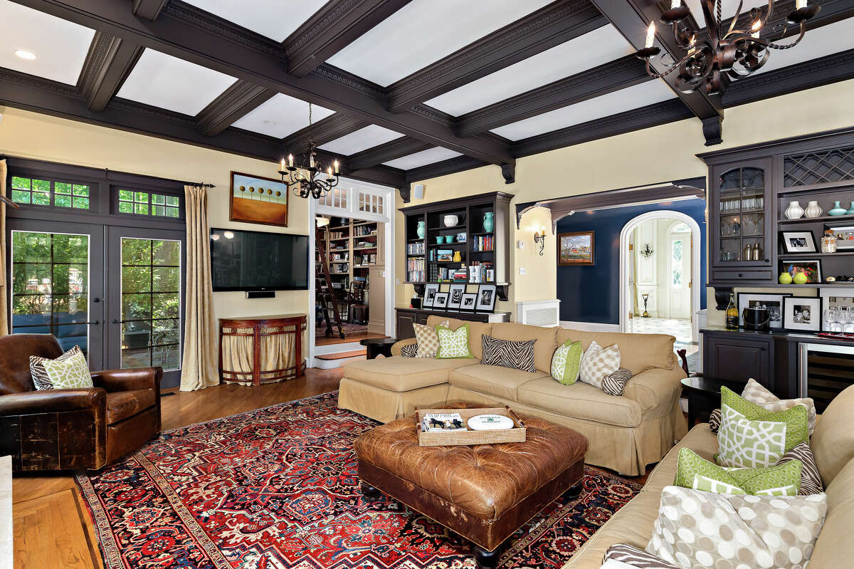 New Canaan home inspired by David Adler listed for $3.8M