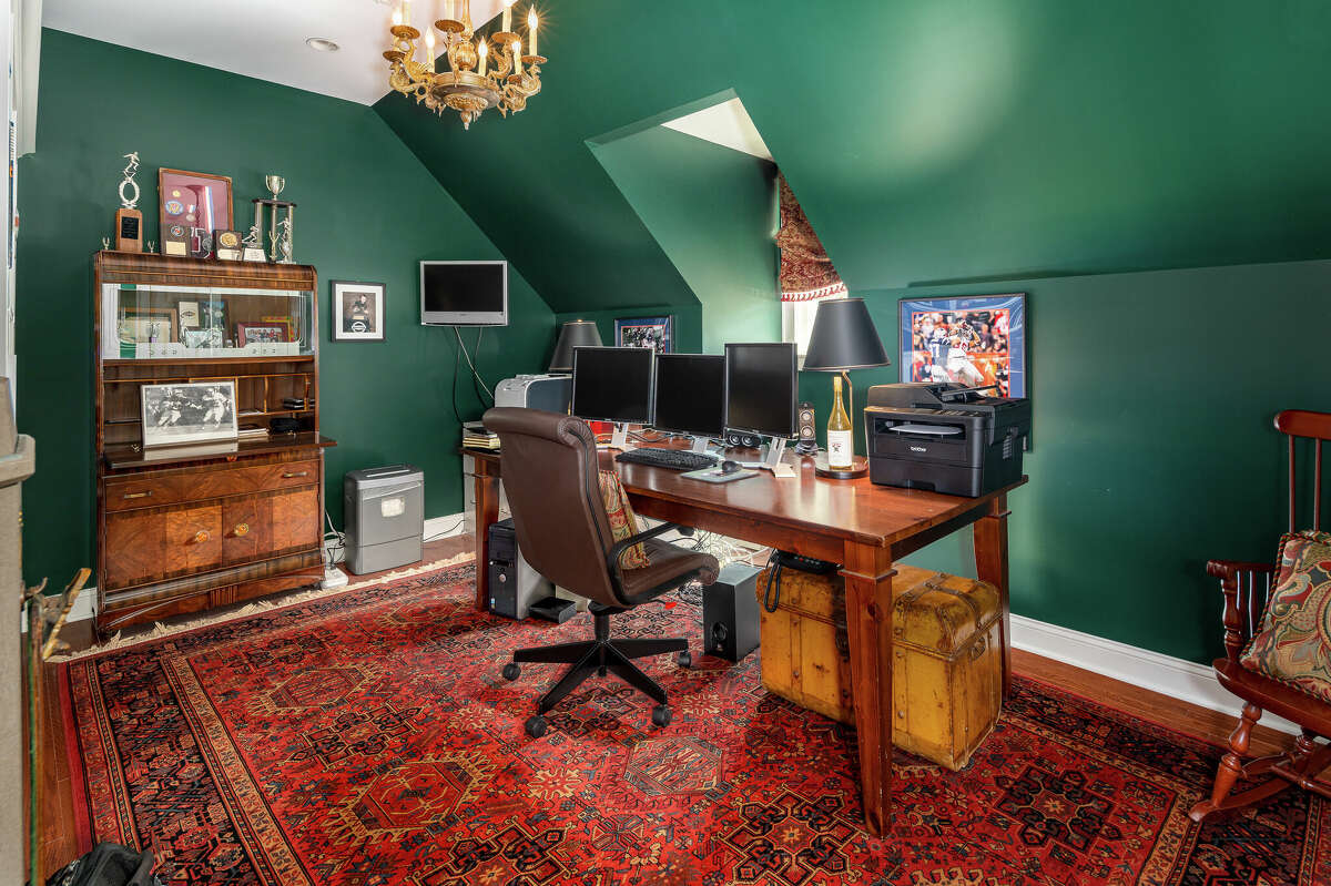 New Canaan home inspired by David Adler listed for $3.8M