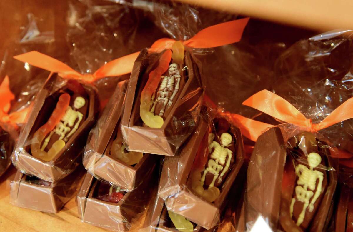 Halloween treats with candy corn, chocolate, marshmallow to make at home