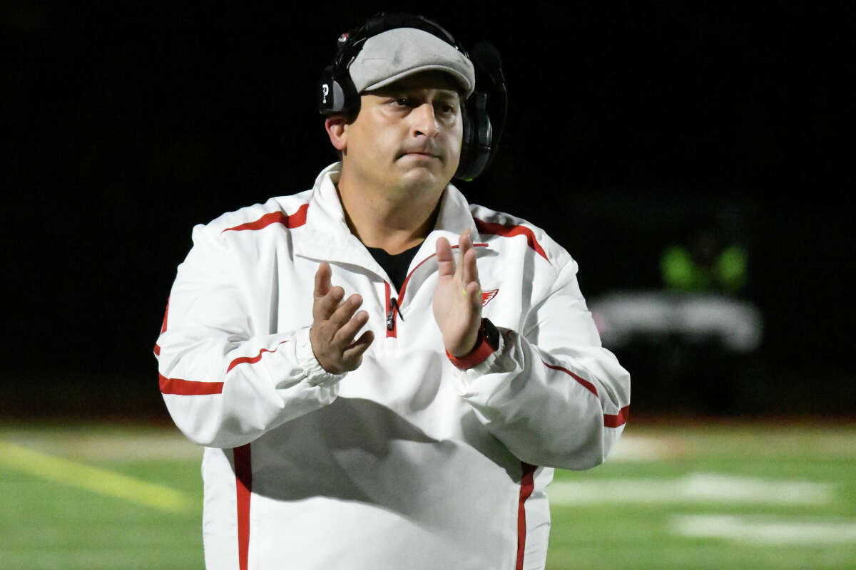Greenwich receivers step up in CIAC football win over Trumbull