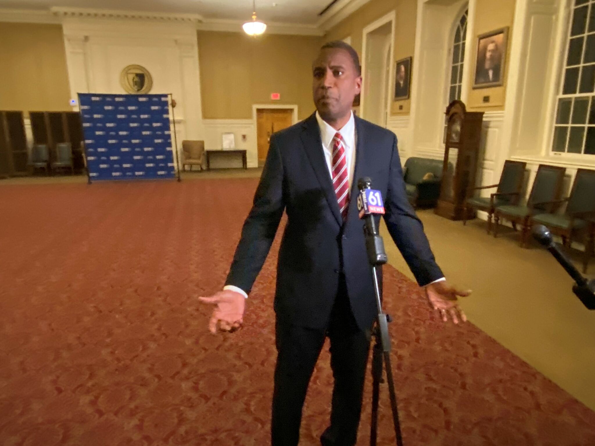 Report: CT's George Logan tells supporters privately he supports Trump