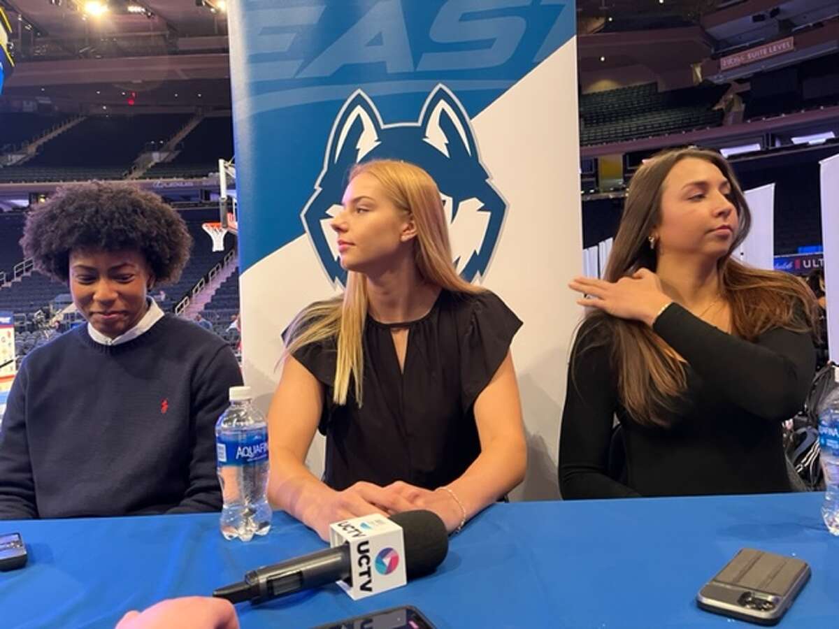 UConn's Caroline Ducharme played through injury as freshman