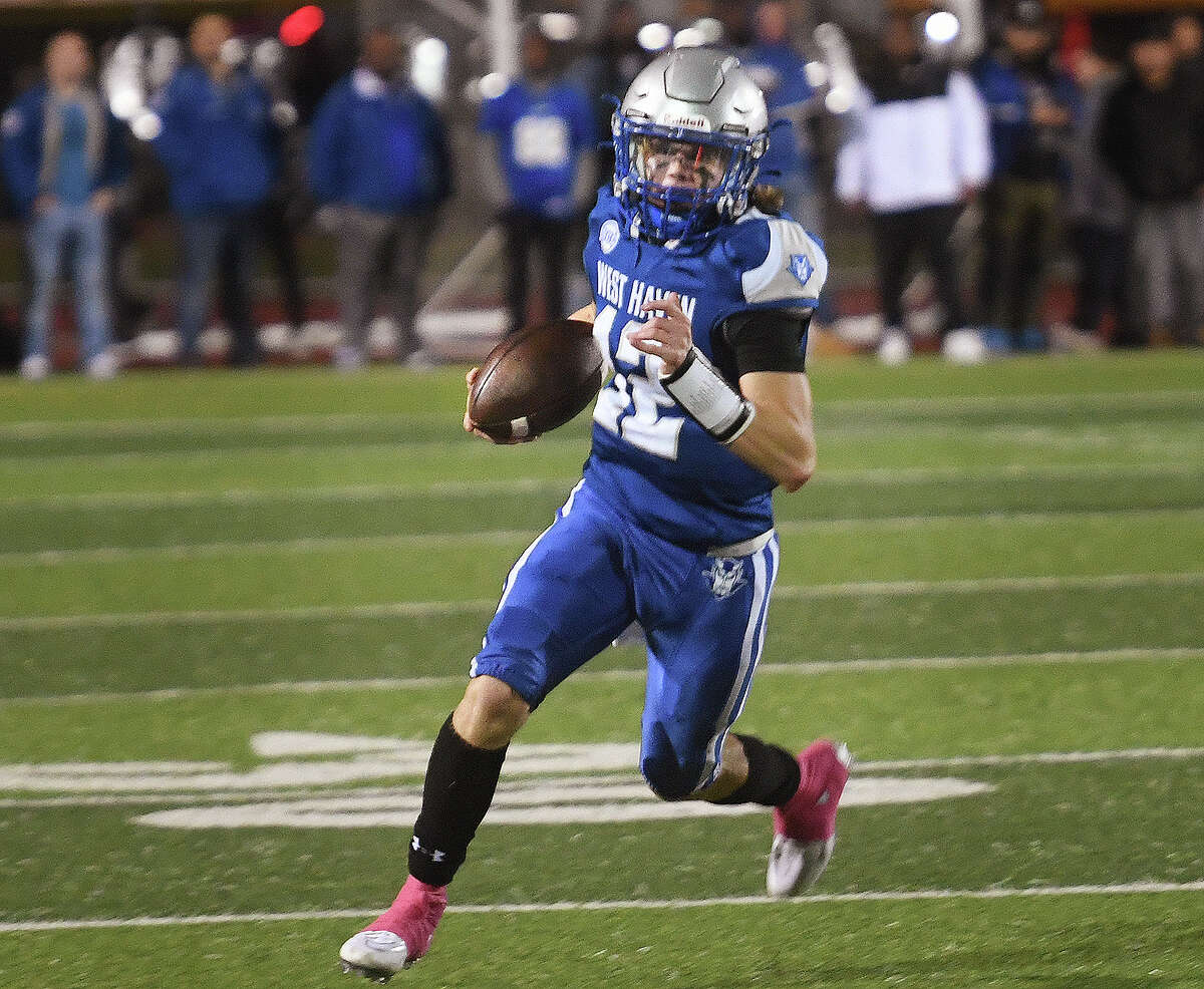West Haven high school football honored 2002 championship team