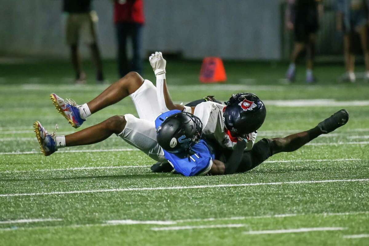 Shadow Creek Sharks hold off Pearland Dawson Eagles