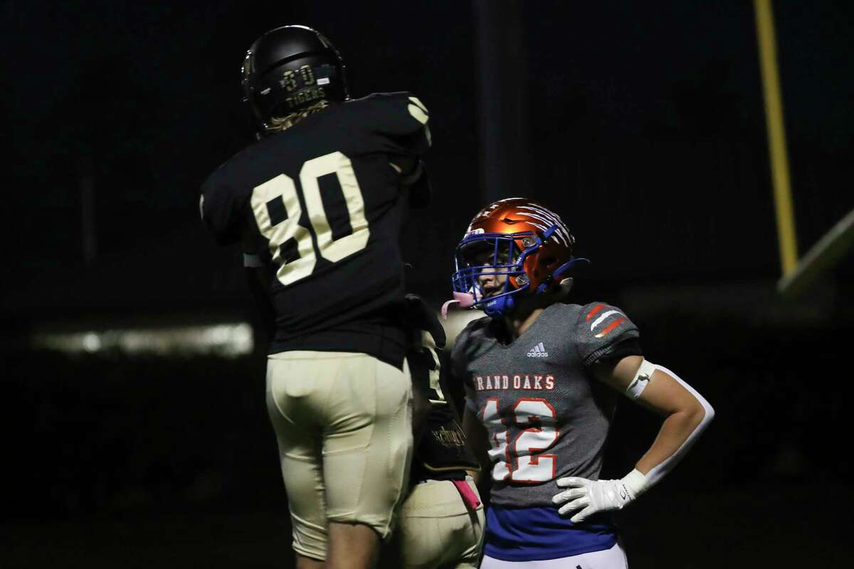 Williams III's big night helps Conroe to win over Grand Oaks