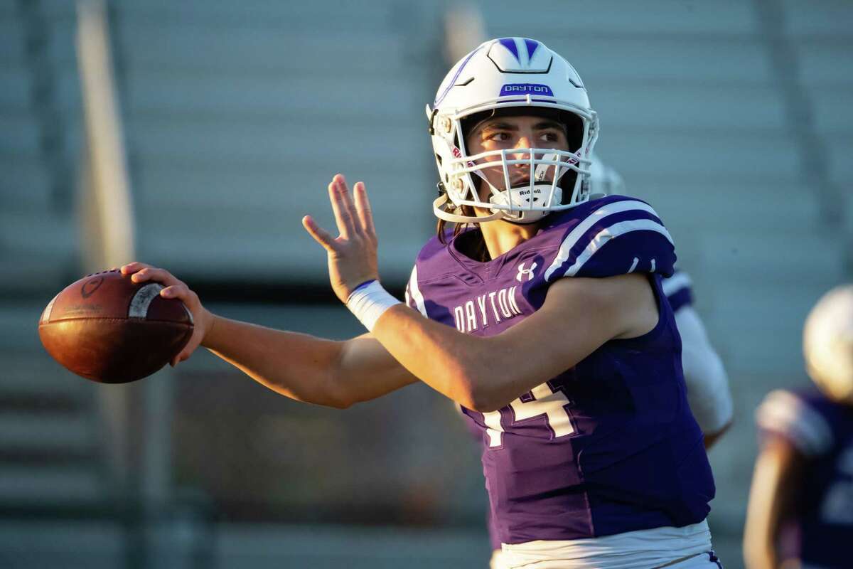 Dayton Broncos top Texas City Stingarees, clinch playoff spot