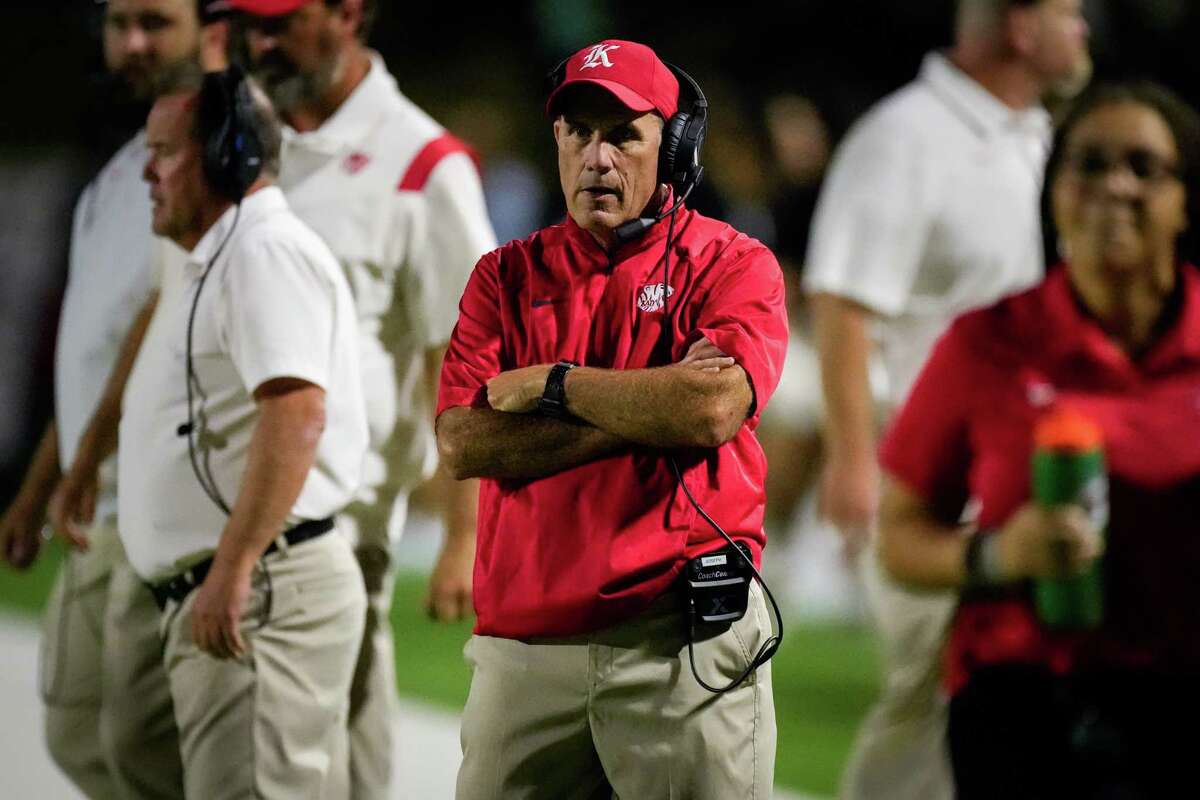 Katy Tigers rout Cinco Ranch Cougars, clinch District 19-6A