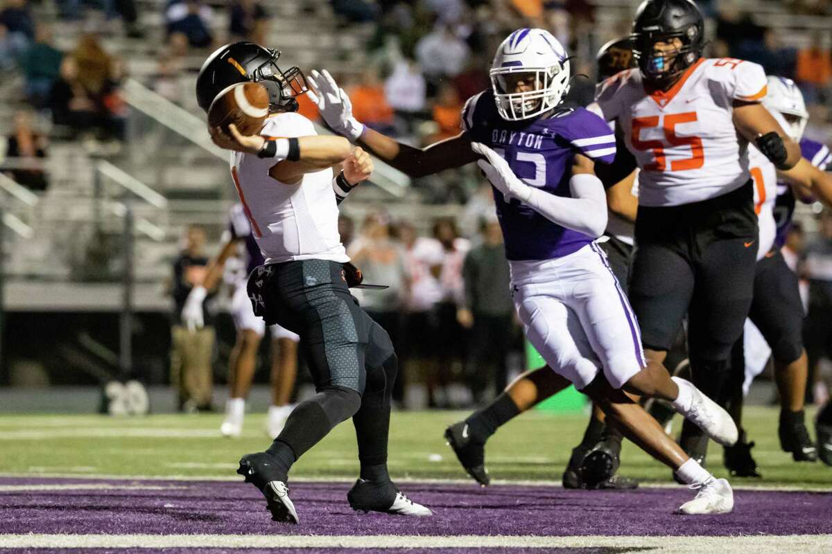 Dayton Broncos top Texas City Stingarees, clinch playoff spot