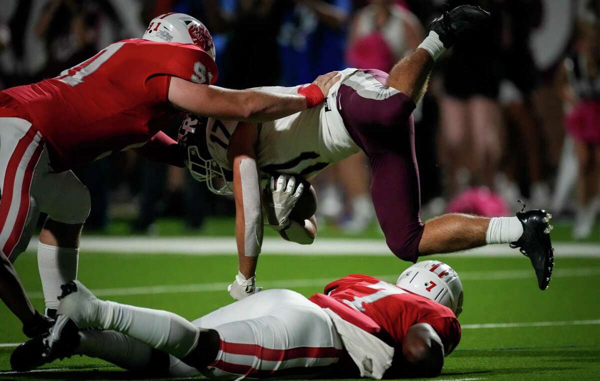 Katy Tigers rout Cinco Ranch Cougars, clinch District 19-6A