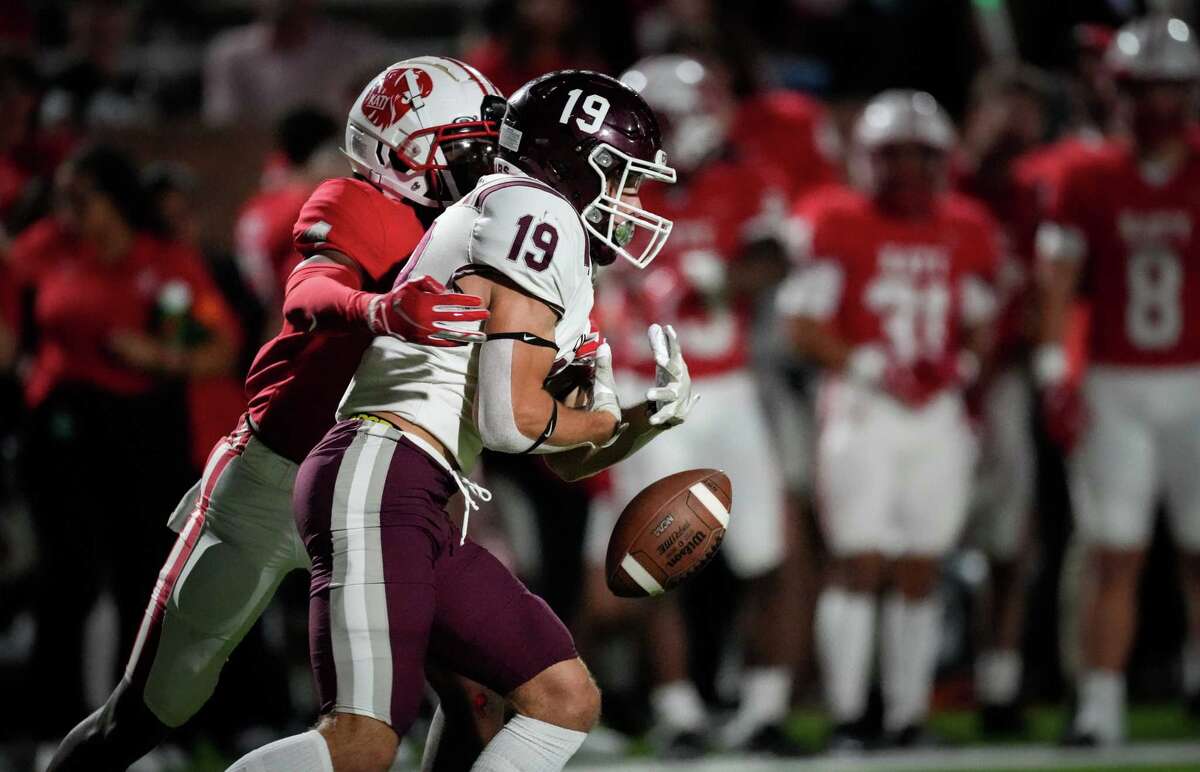 Katy Tigers rout Cinco Ranch Cougars, clinch District 19-6A