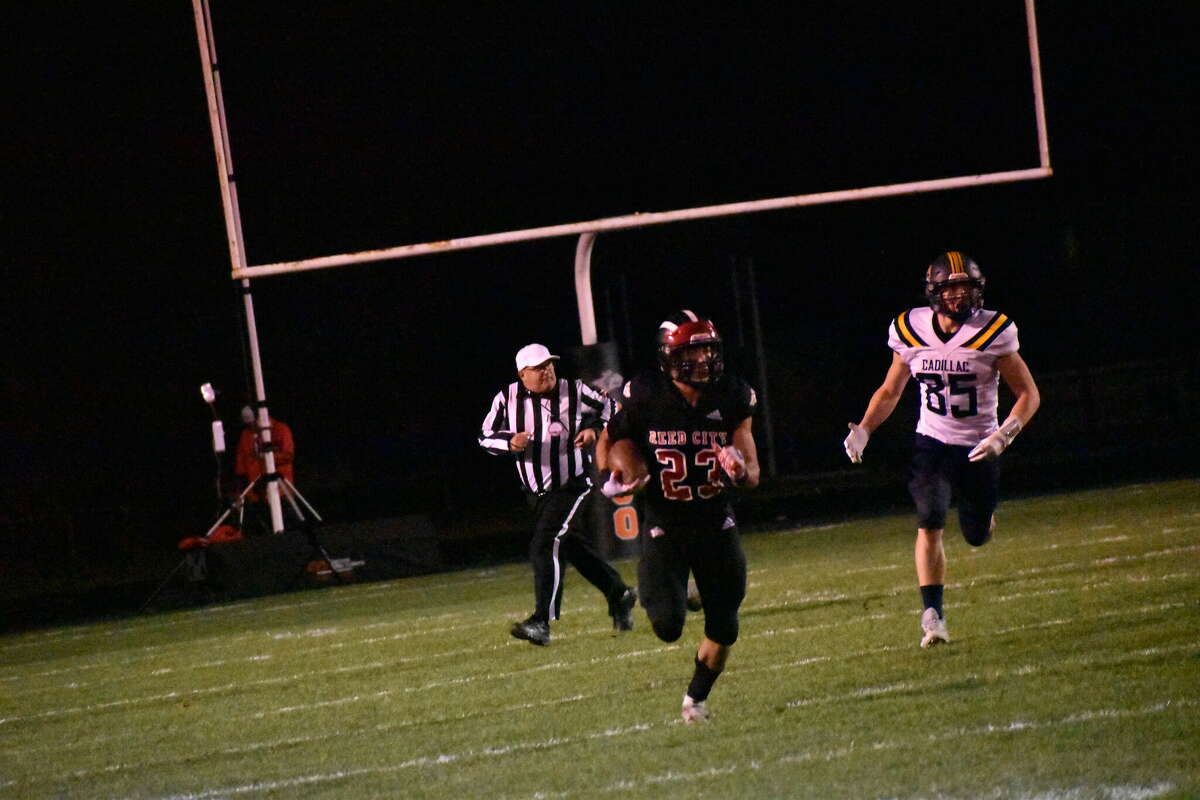Defense leads to Reed City football win over Cadillac in overtime