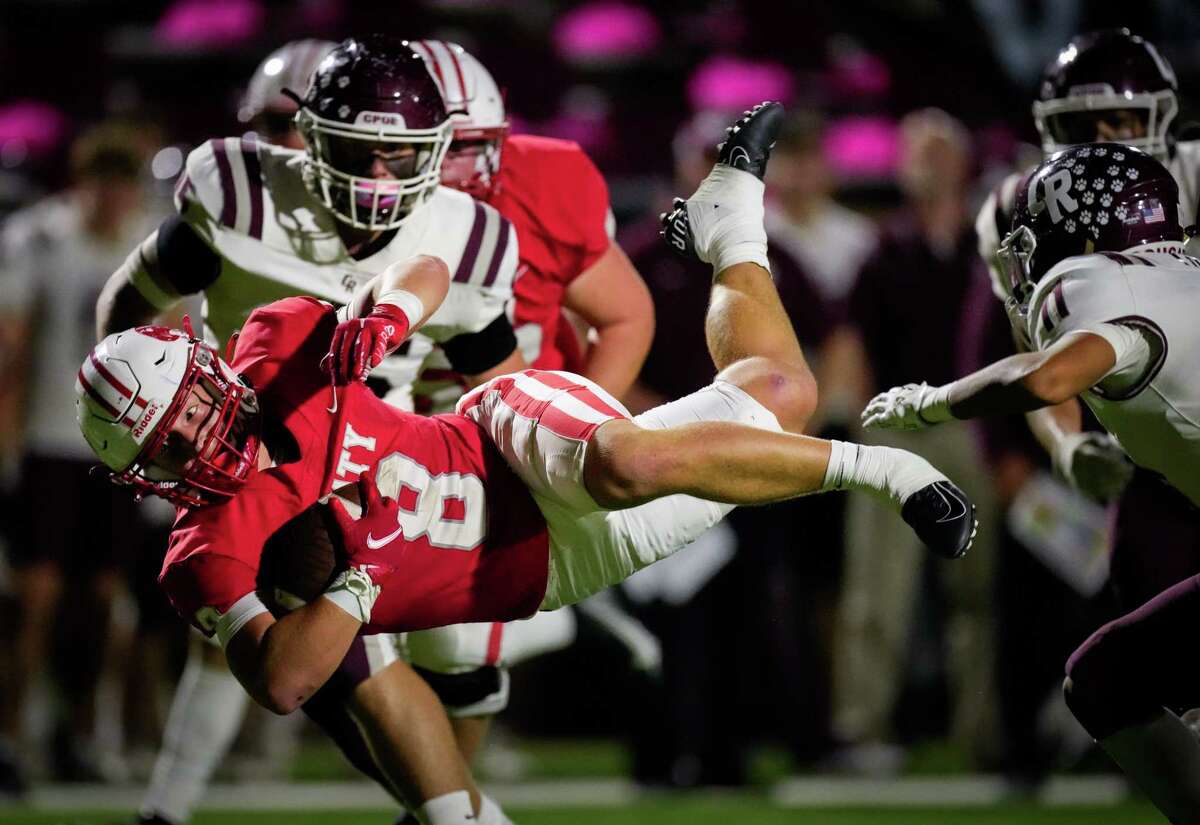 Katy Tigers rout Cinco Ranch Cougars, clinch District 19-6A