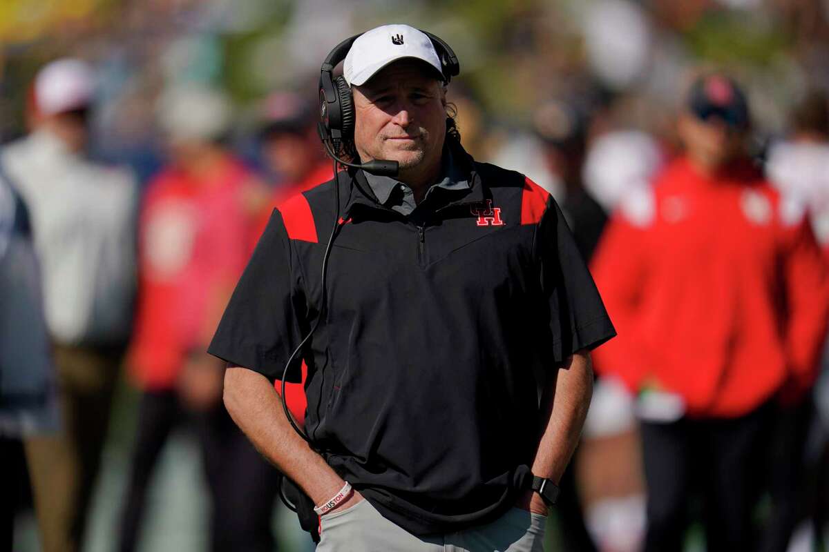 College football: Houston Cougars cruise to win over Navy