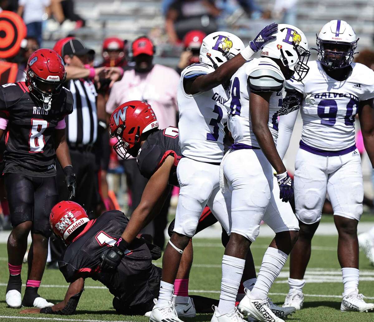 HS football: Galveston Ball remains undefeated with rout of Waltrip