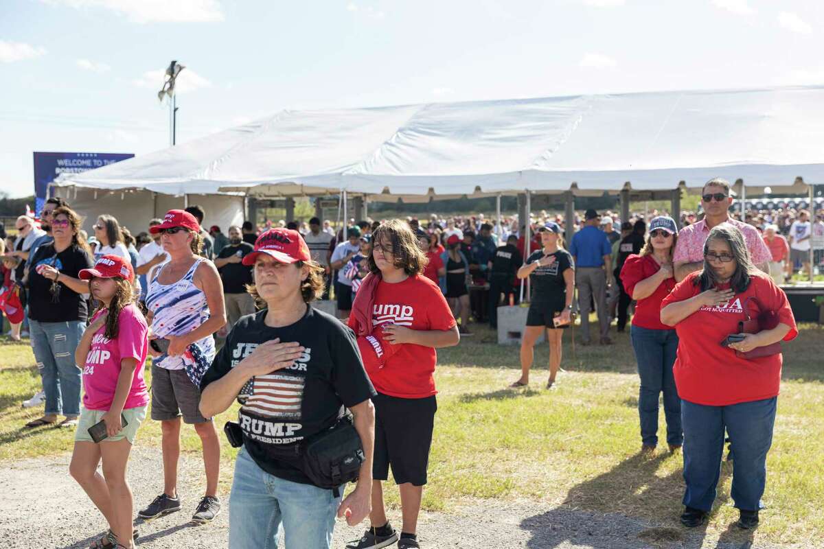 Trump Texas rally: Trump takes jabs at Beto, teases 2024 run