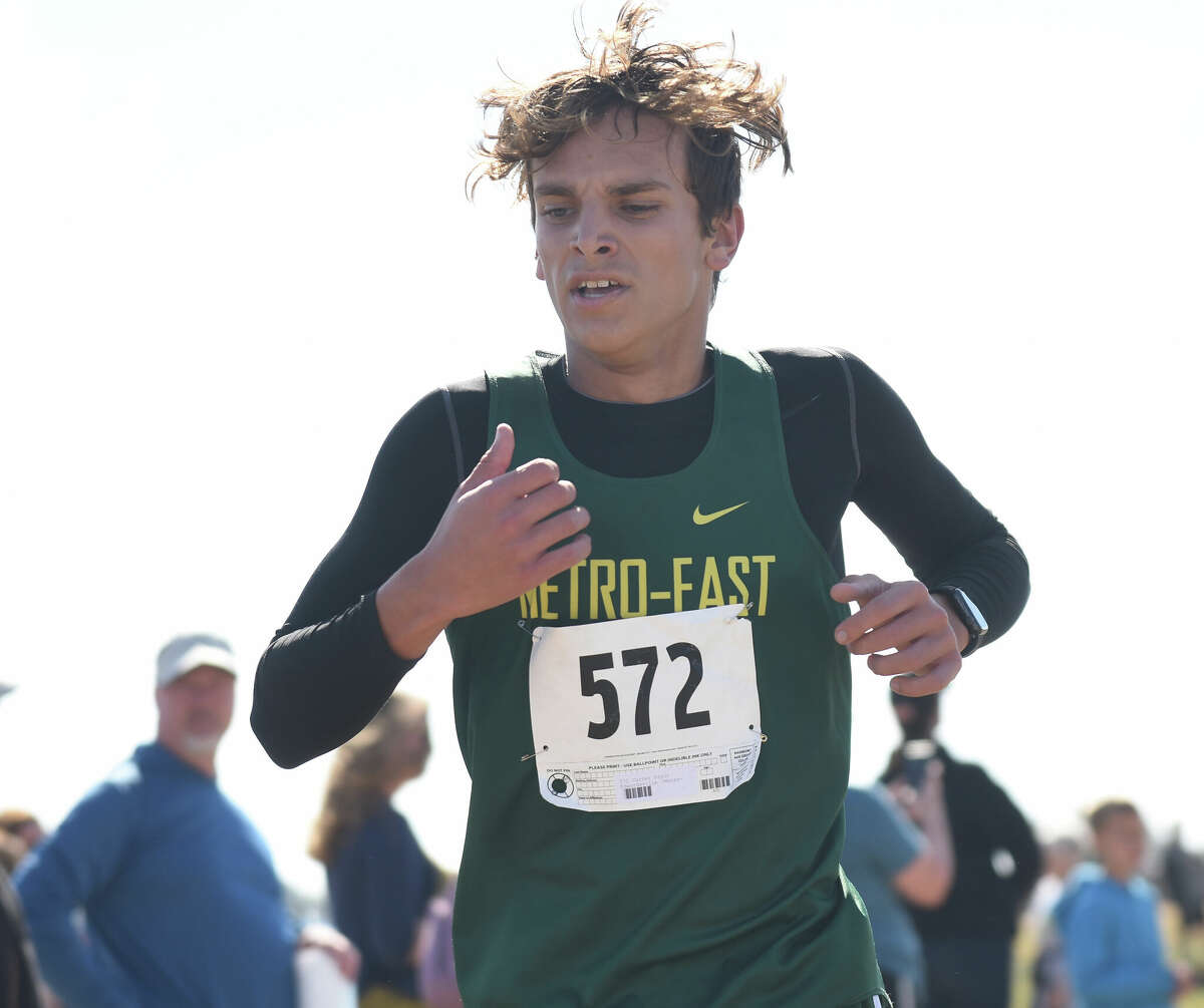 Father McGivney's Kaitlyn Hatley wins regional title; FMCHS, MELHS boys ...