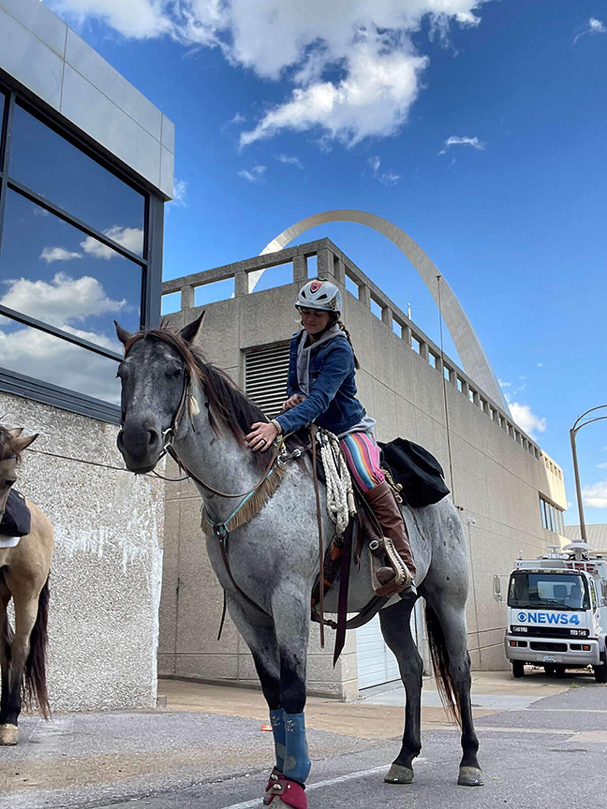 Edwardsville teen joins 'Three Amigos' to help raise money for veterans ...