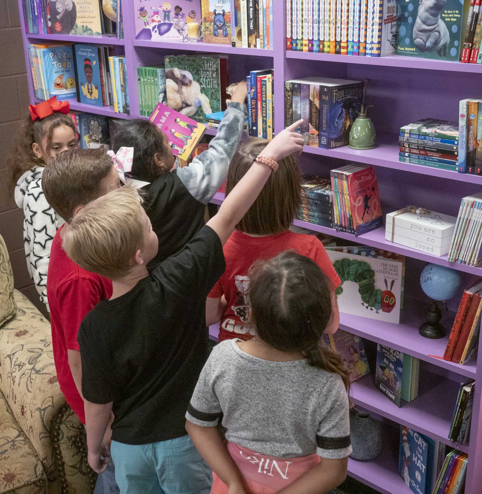 Rusk Elementary in Midland gets its own Ben Carson Reading Room