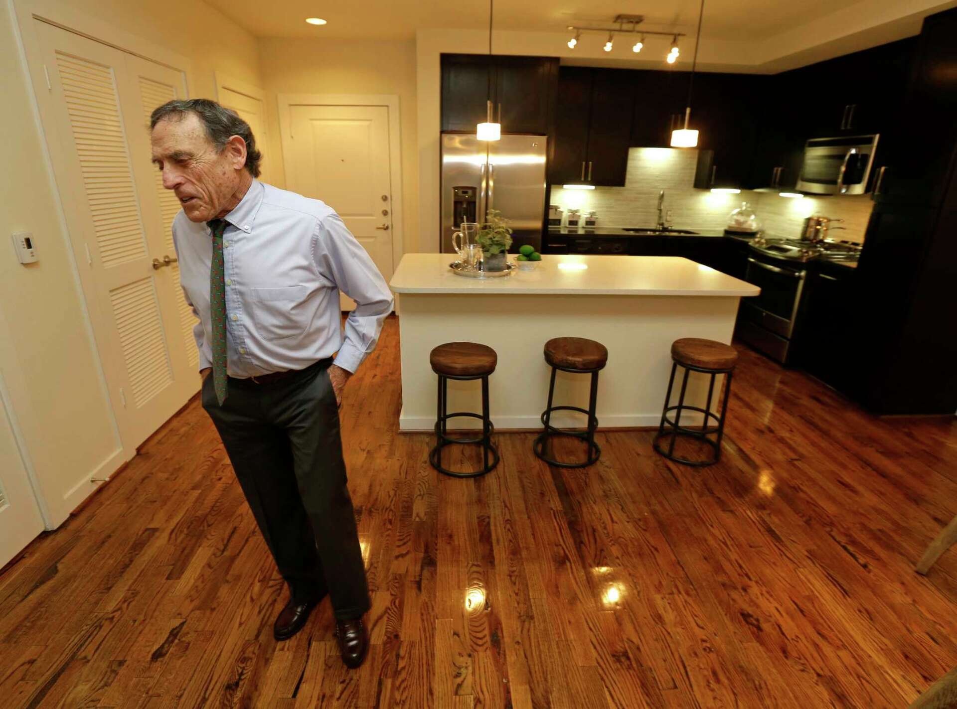 Marvy Finger, influential Houston real estate mogul and 'king of ...
