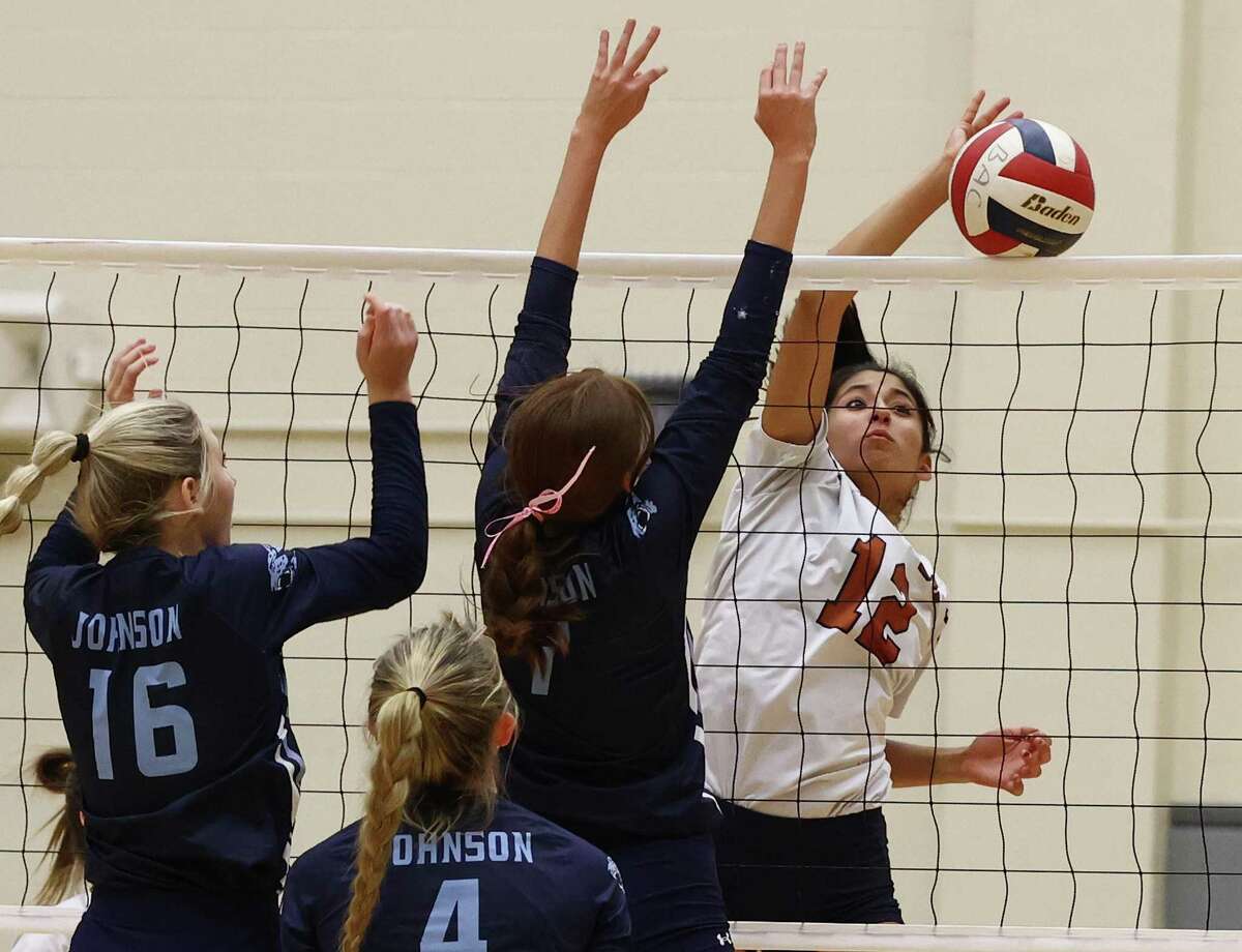 Johnson volleyball beats Madison to secure a playoff berth
