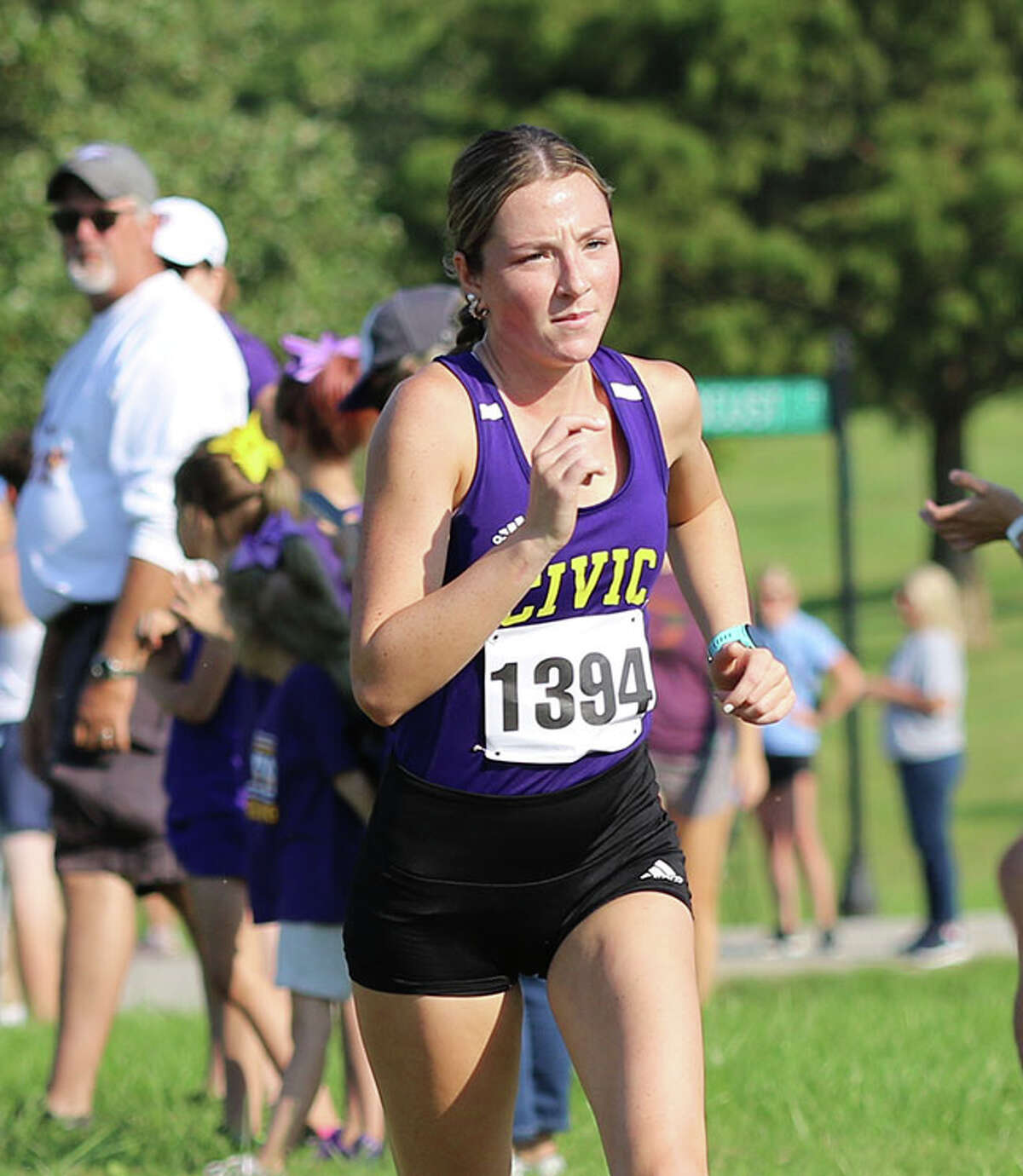 Mann more than 'that other girl' for CM cross country