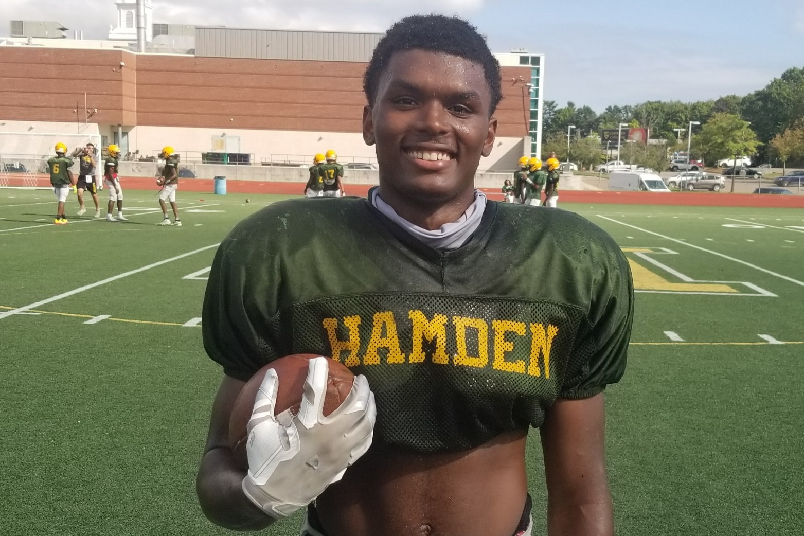 Shawn Mills Jr. impacting both sides of ball for Hamden football