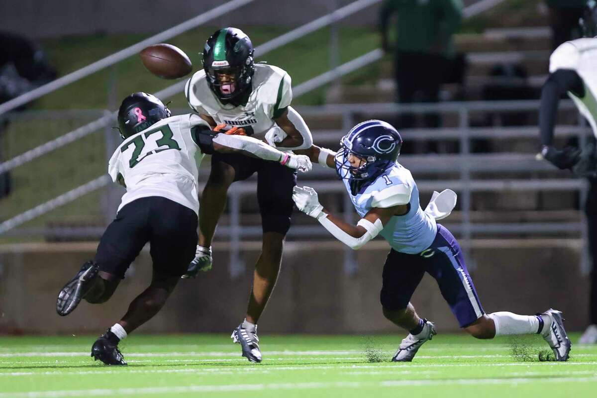 Hightower Hurricanes top Clements Rangers for 5th straight win