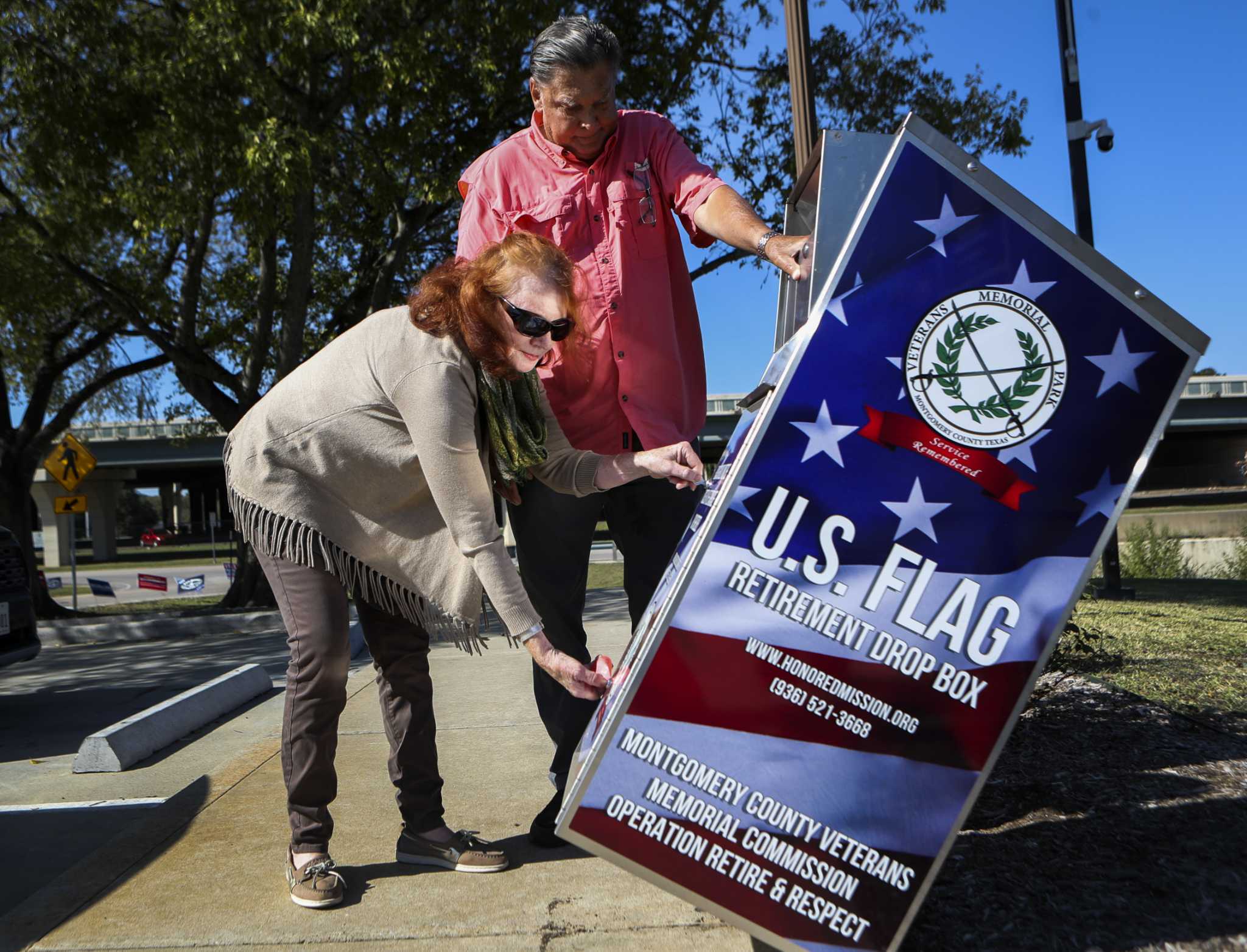 Montgomery County veteran's group expands its flag-donation program