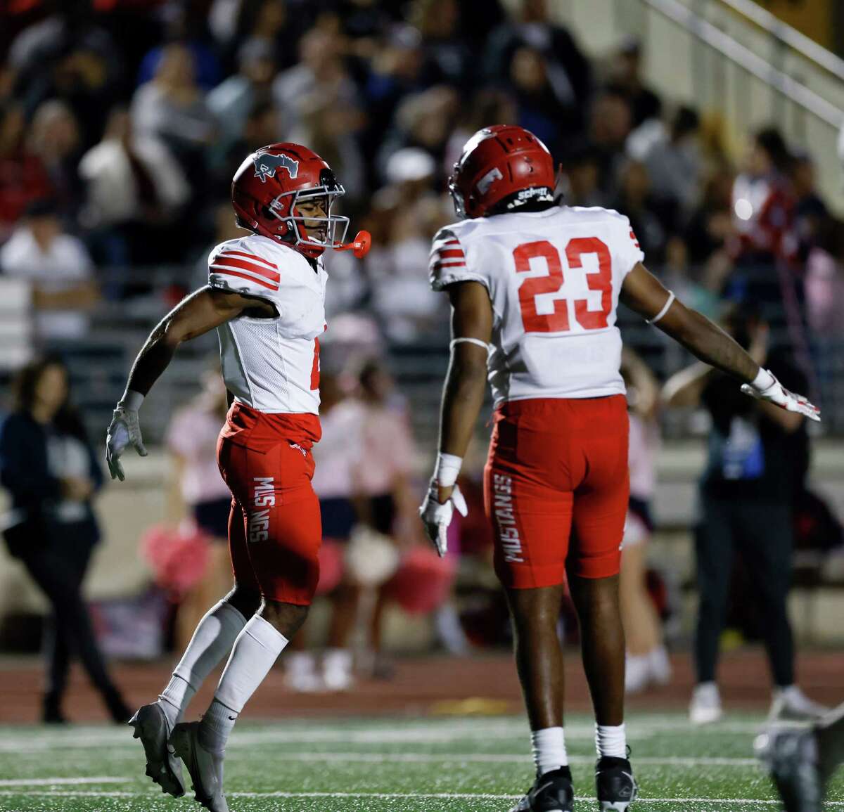 North Shore Mustangs rally past Atascocita Eagles