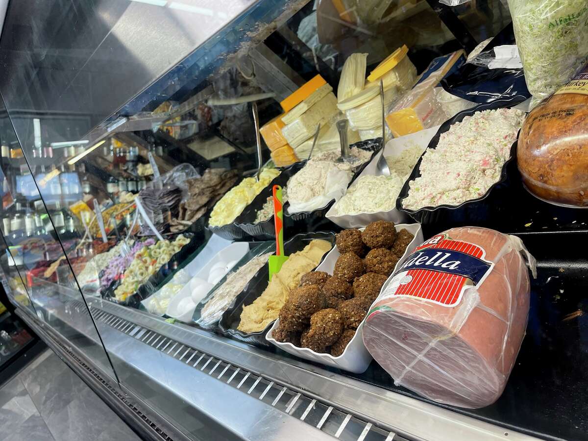 SF sandwich shop Marina Sub closed, but not permanently