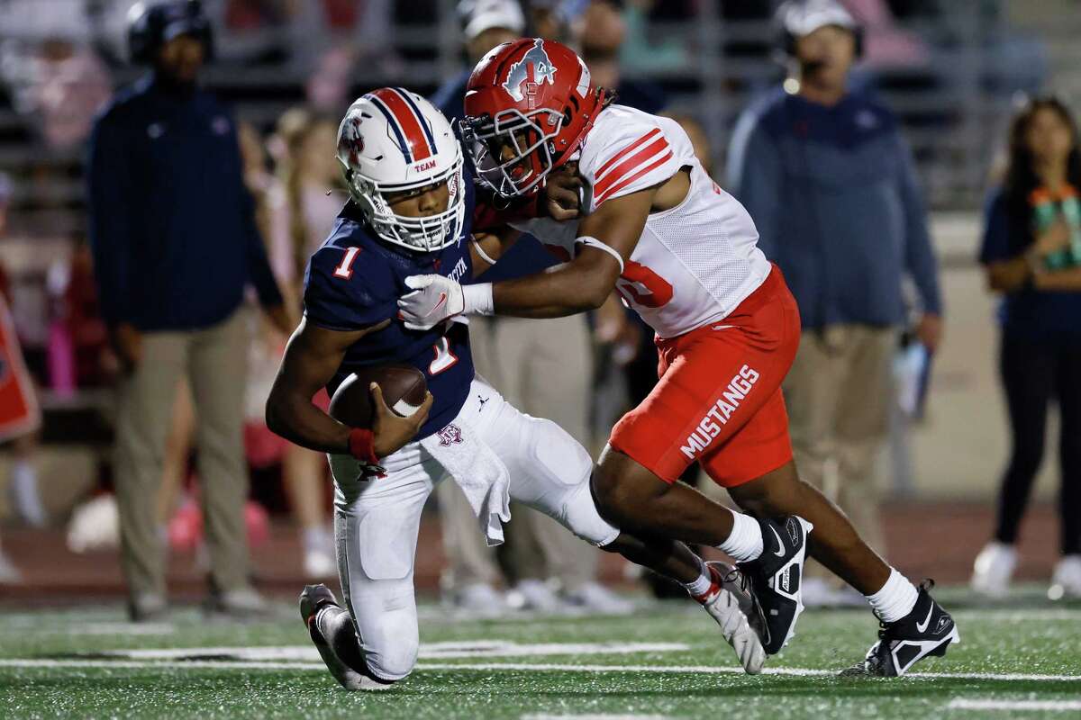 High school football: North Shore stays unbeaten