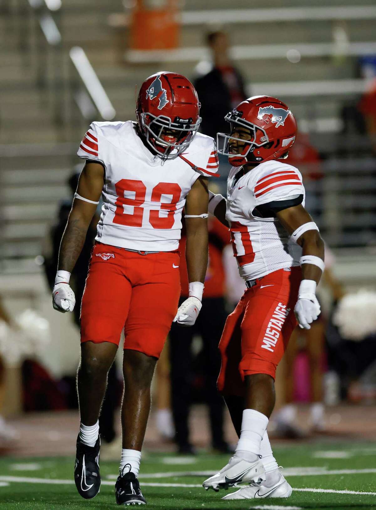 High school football: North Shore stays unbeaten