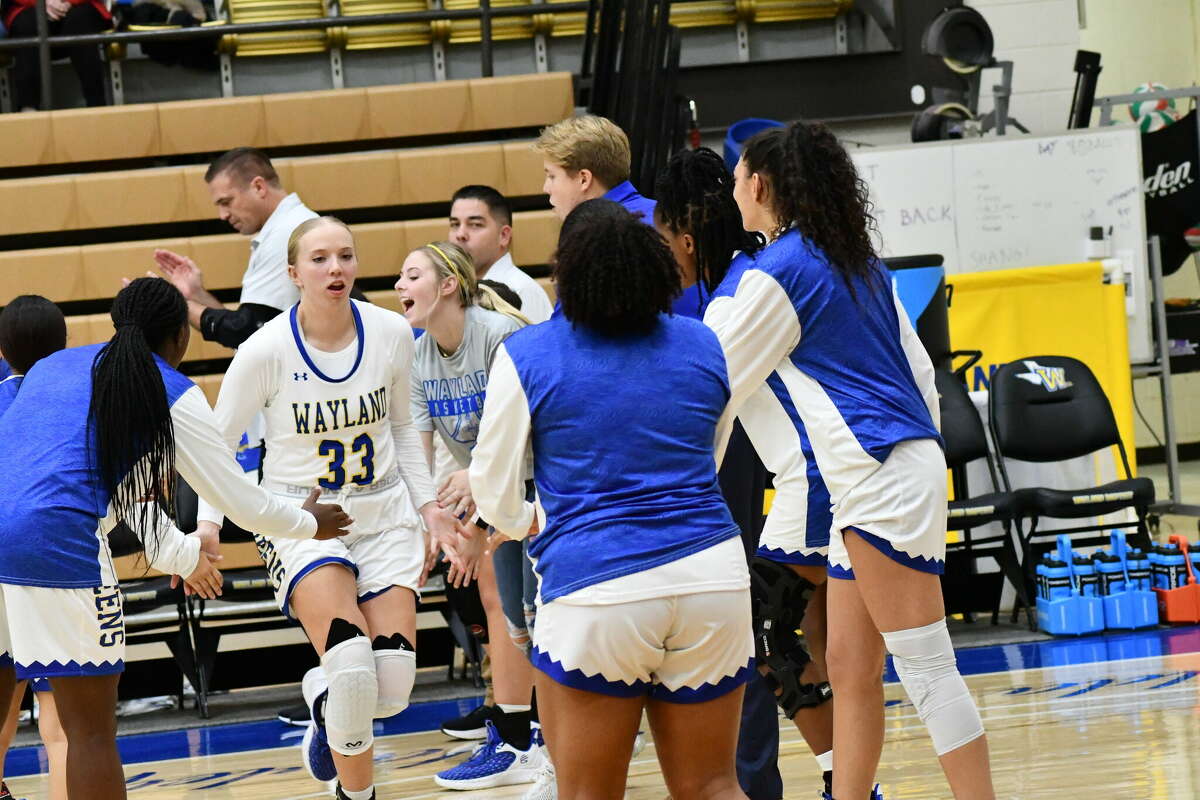 Flying Queens open season with lopsided win