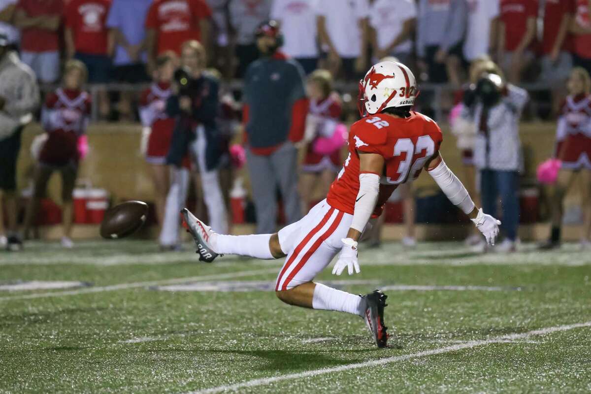 Memorial Mustangs ride defense to win over Stratford Spartans