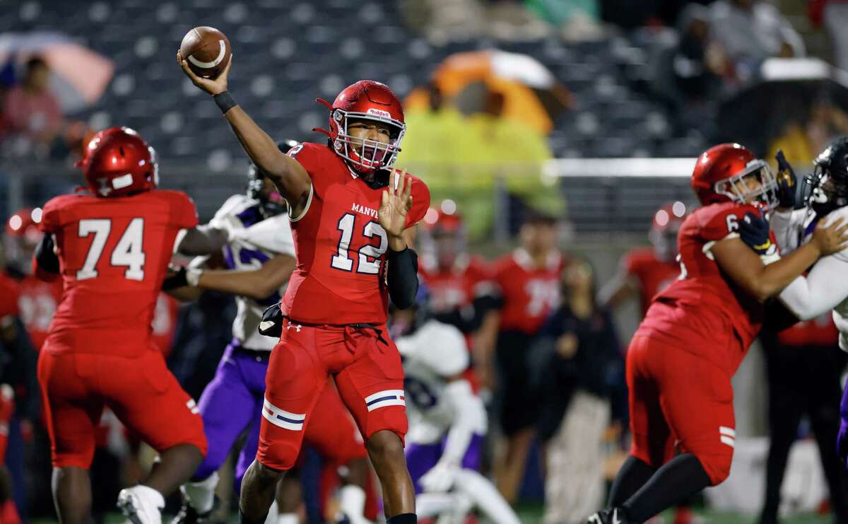 Fulshear Chargers grind out win against Manvel Mavericks