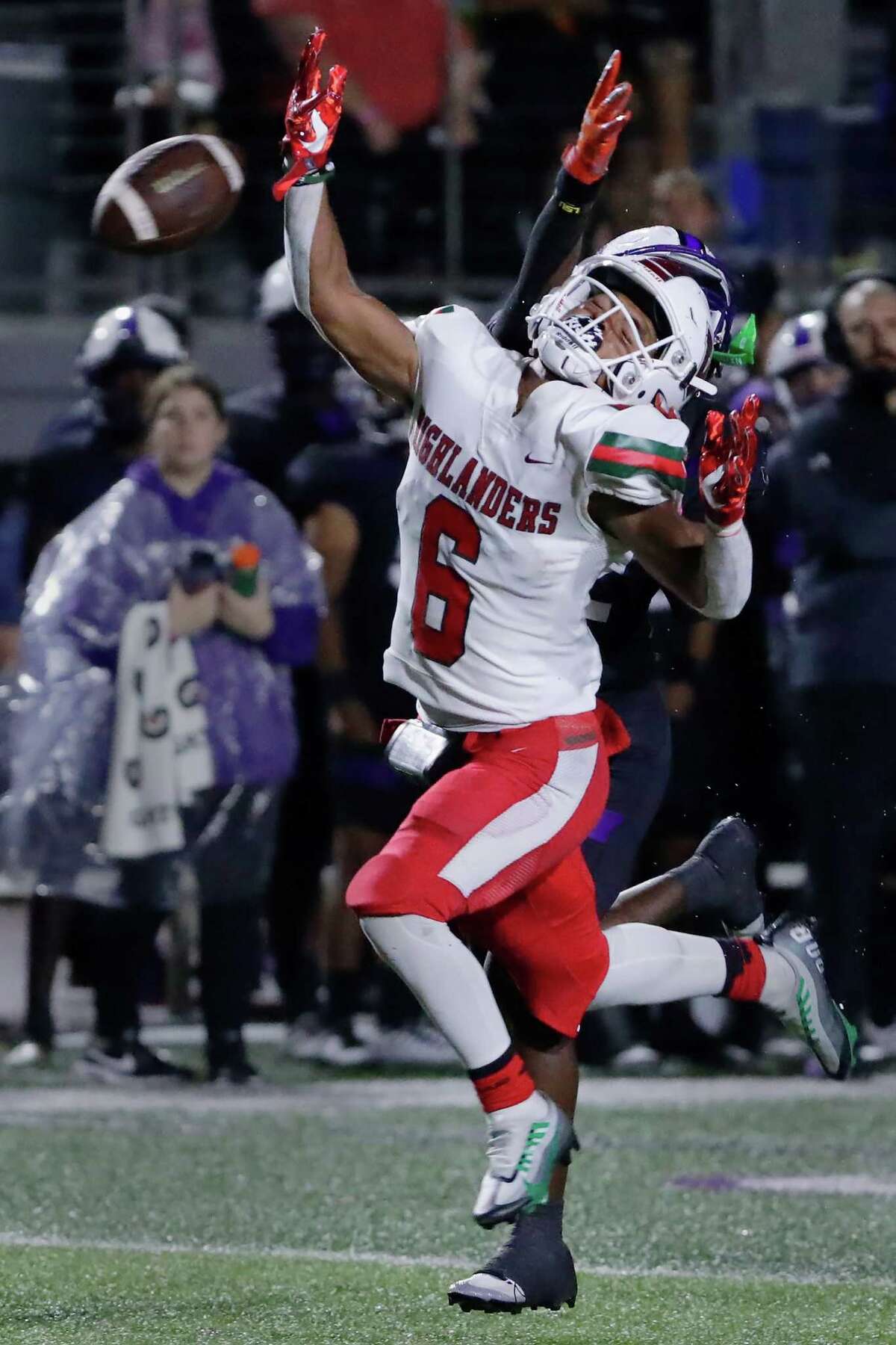 The Woodlands ends regular season with win at Willis