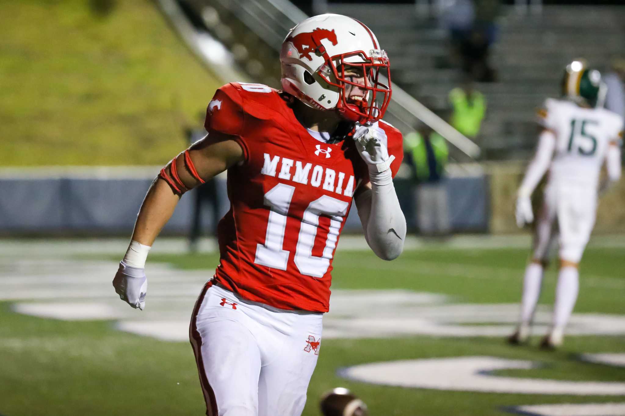 Memorial Mustangs ride defense to win over Stratford Spartans