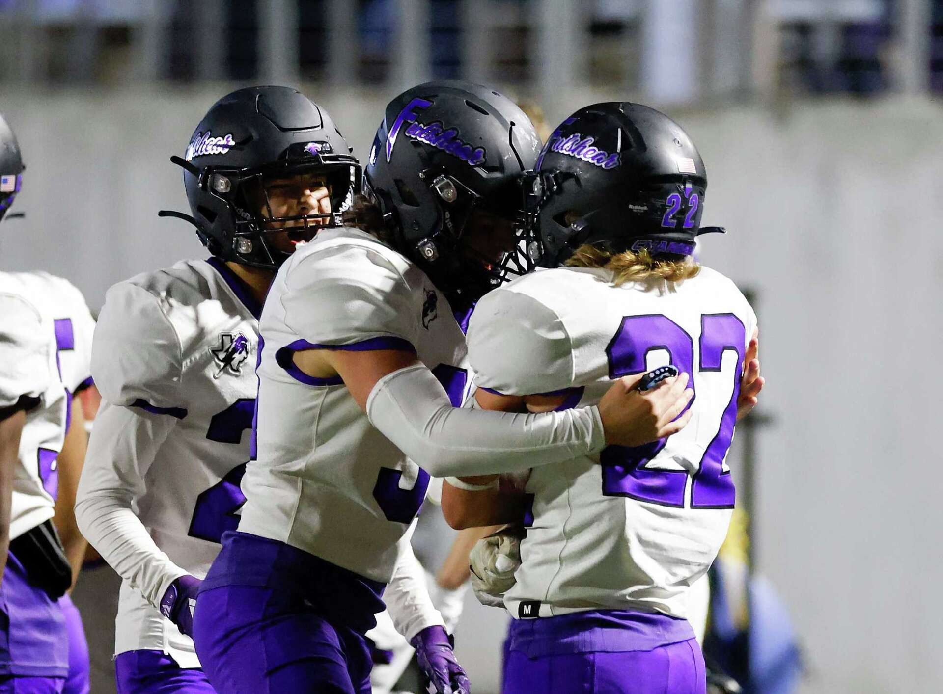 Fulshear Chargers grind out win against Manvel Mavericks