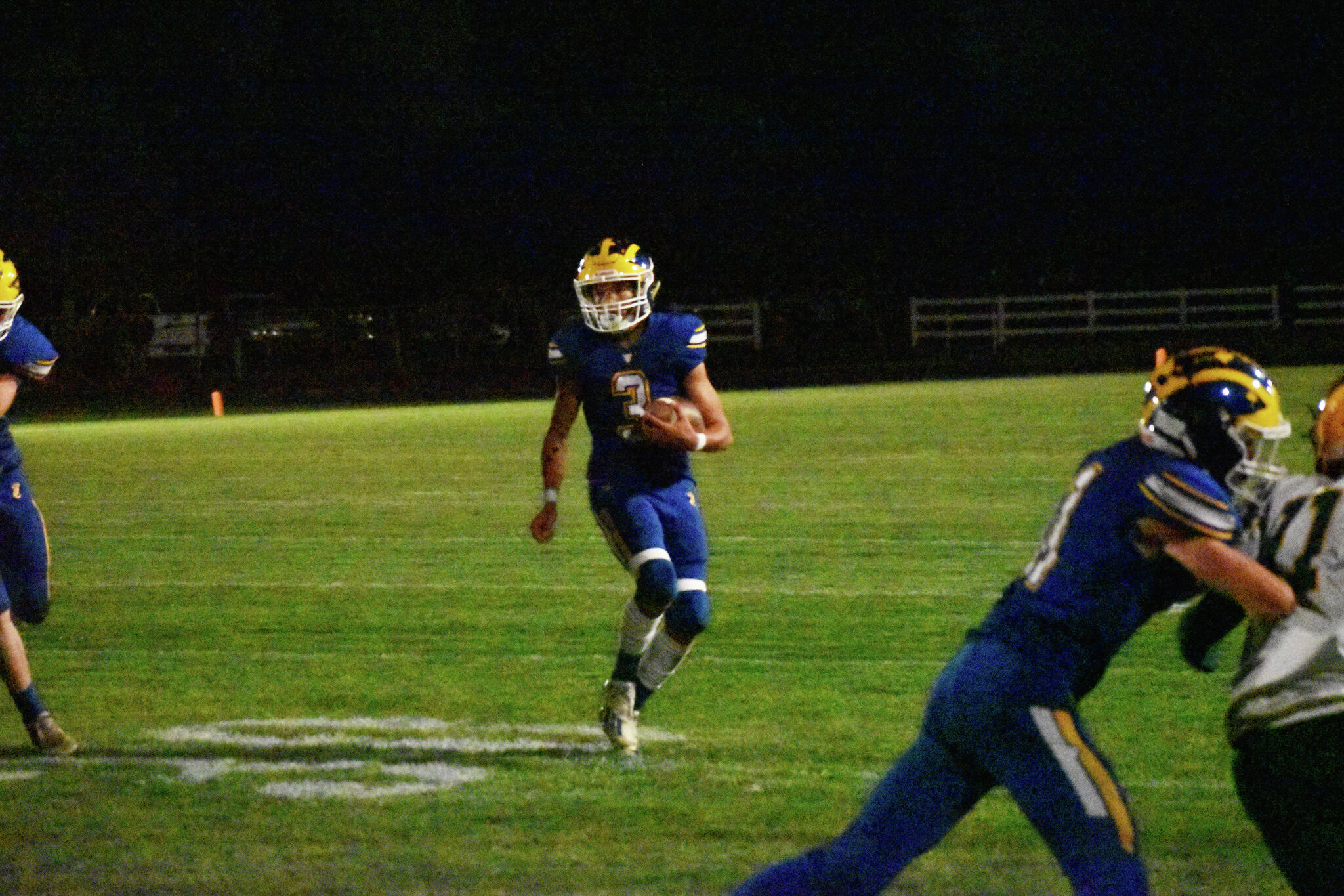 Playoff Preview: Evart football to make trek to Iron Mountain
