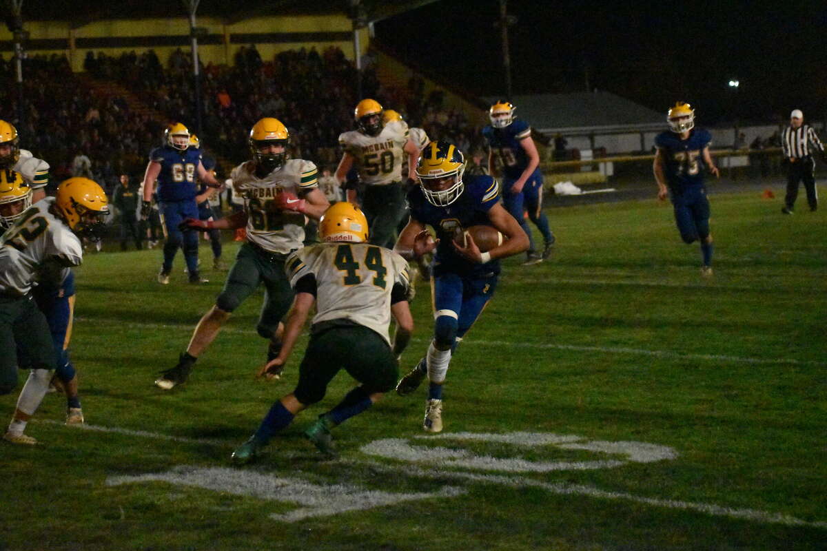 Evart football rallies past McBain in MHSAA Playoffs