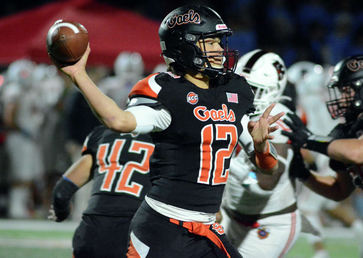 Shelton CT 2023 high school football preview