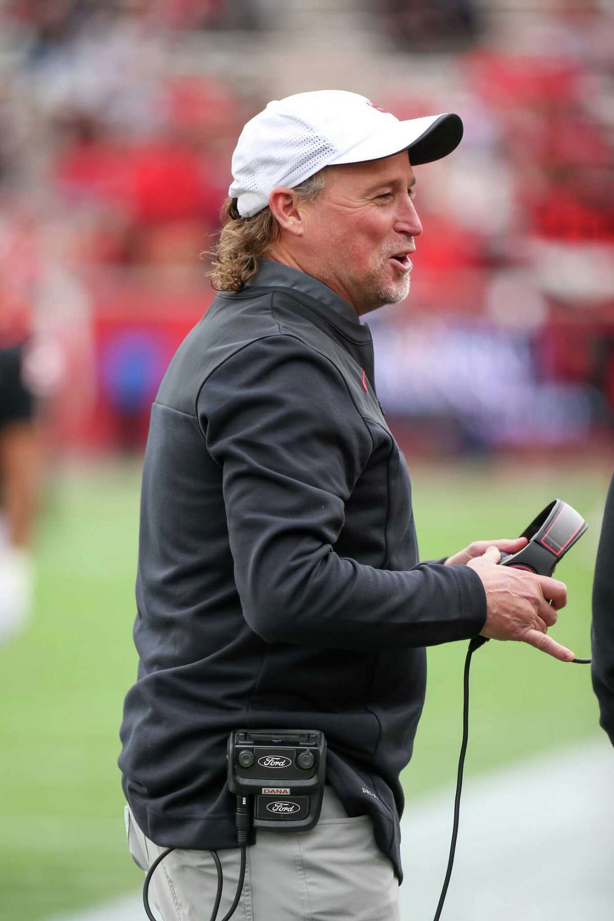 Houston Cougars: Clayton Tune reaches 10,000 career passing yards