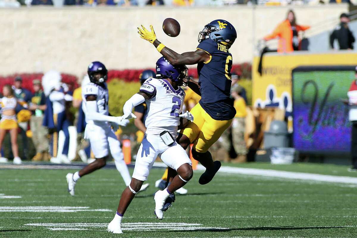 Max Duggan throws for 3 TDs as No. 7 TCU defeats West Virginia