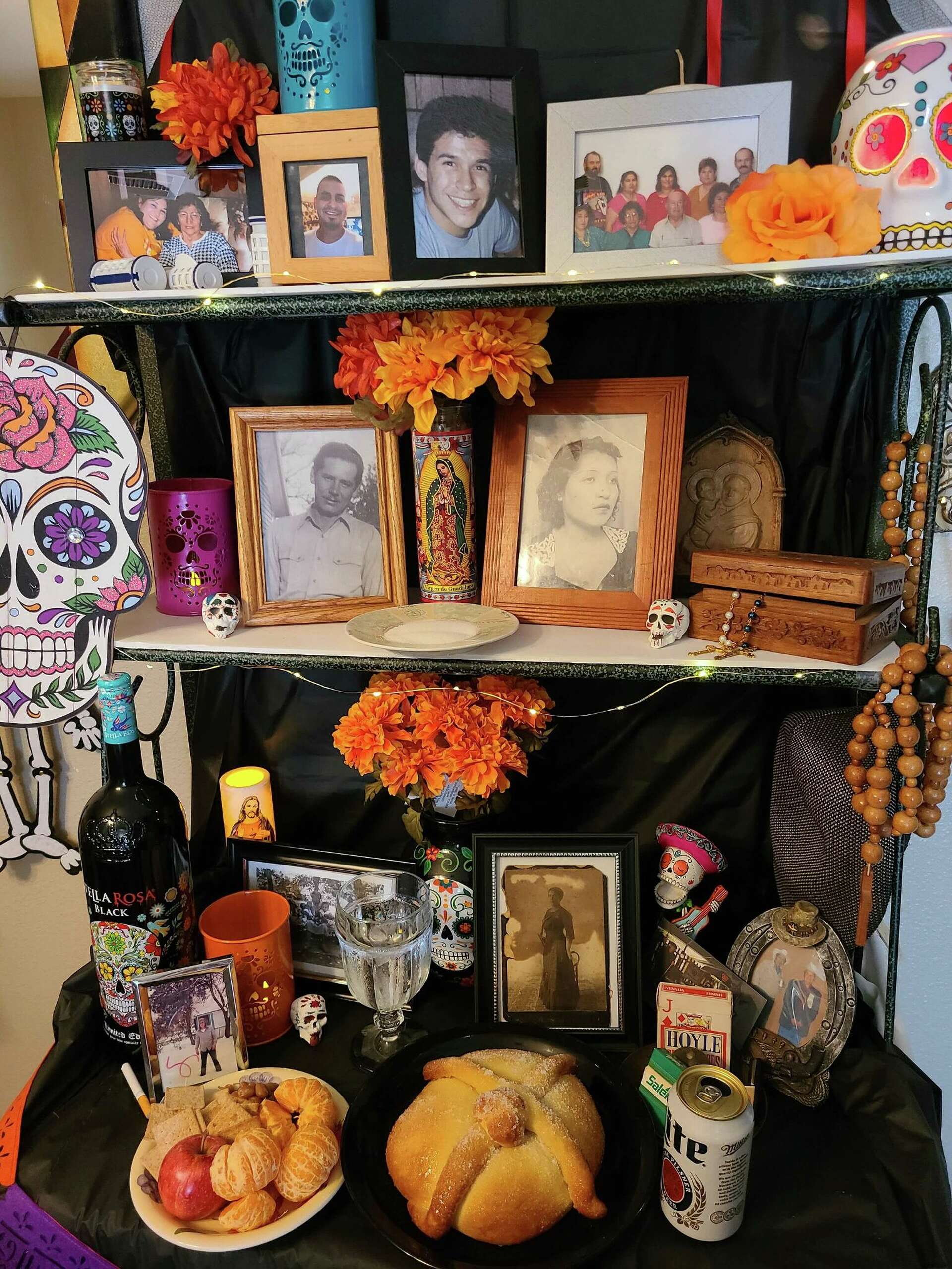 TikTok users share their ofrendas for Día de los Muertos